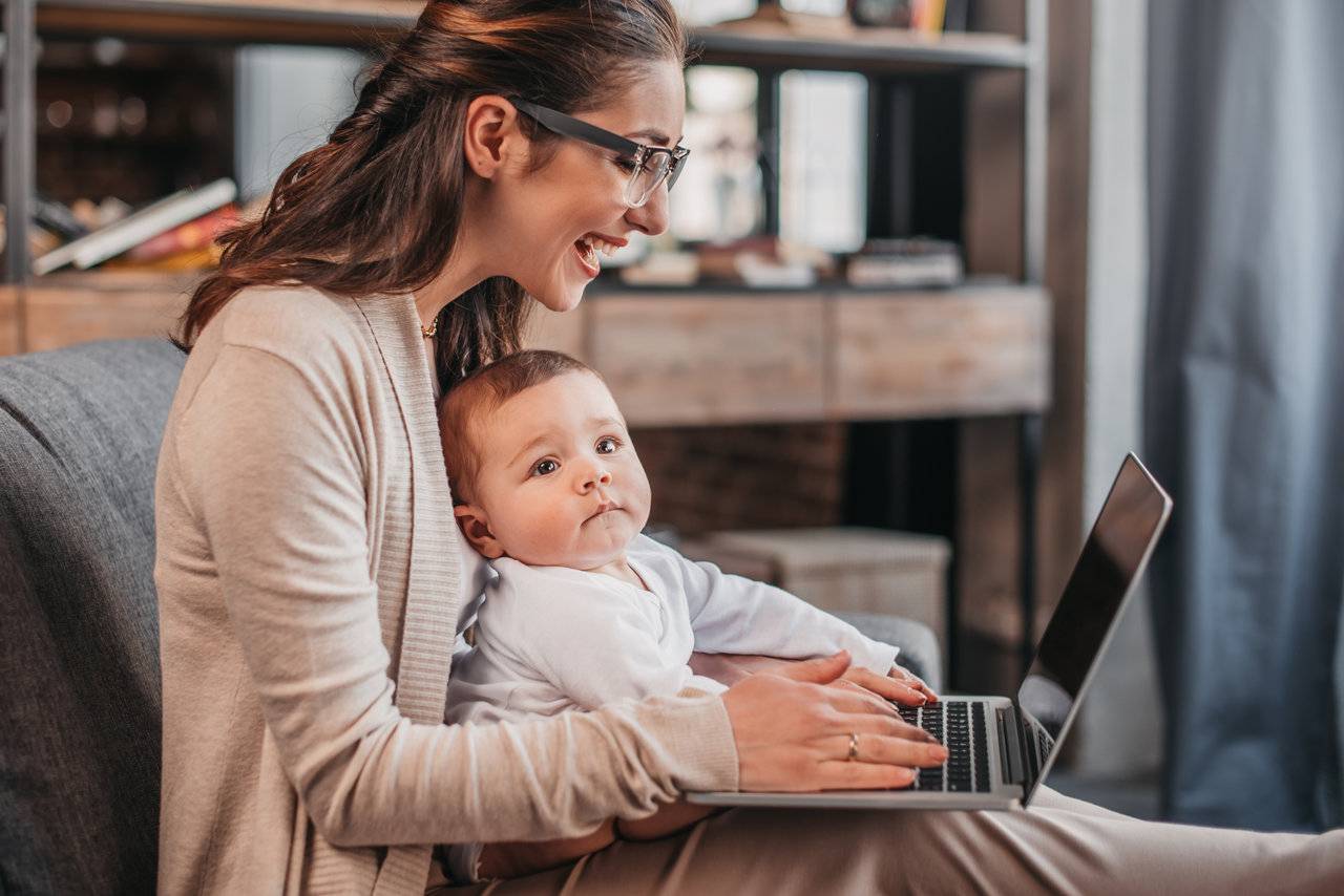 TOP 12 Mom Blogs to Follow in 2020 (And Their Must-Read Articles ...