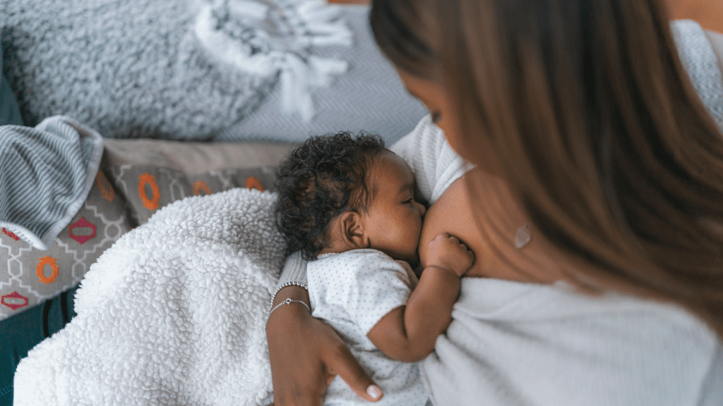 Baby Feeding Schedule: How Often and How Much Should Your Baby Eat ...