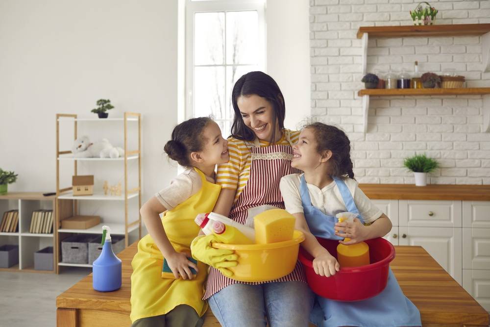 Housework - Children and Tidying Up - Annie Baby Monitor